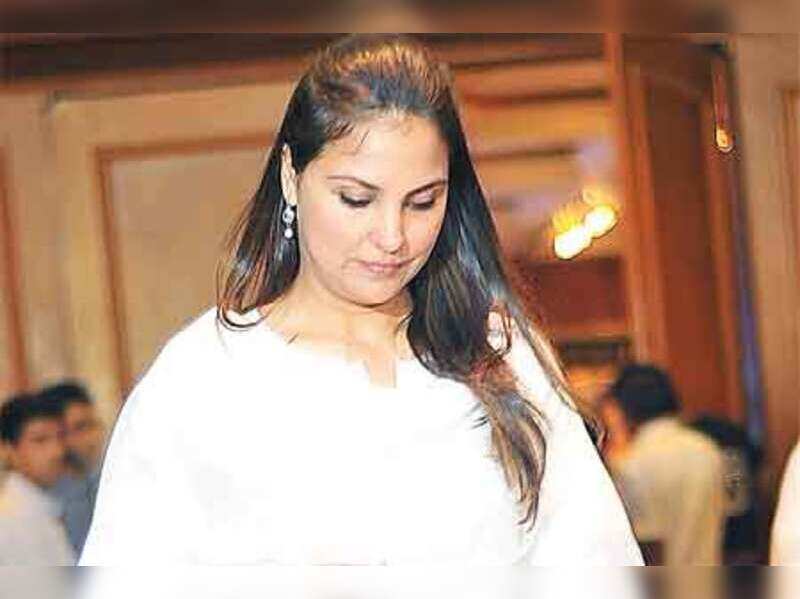 Priyanka Chopra: Priyanka Chopra and Lara Dutta share a special bond ...