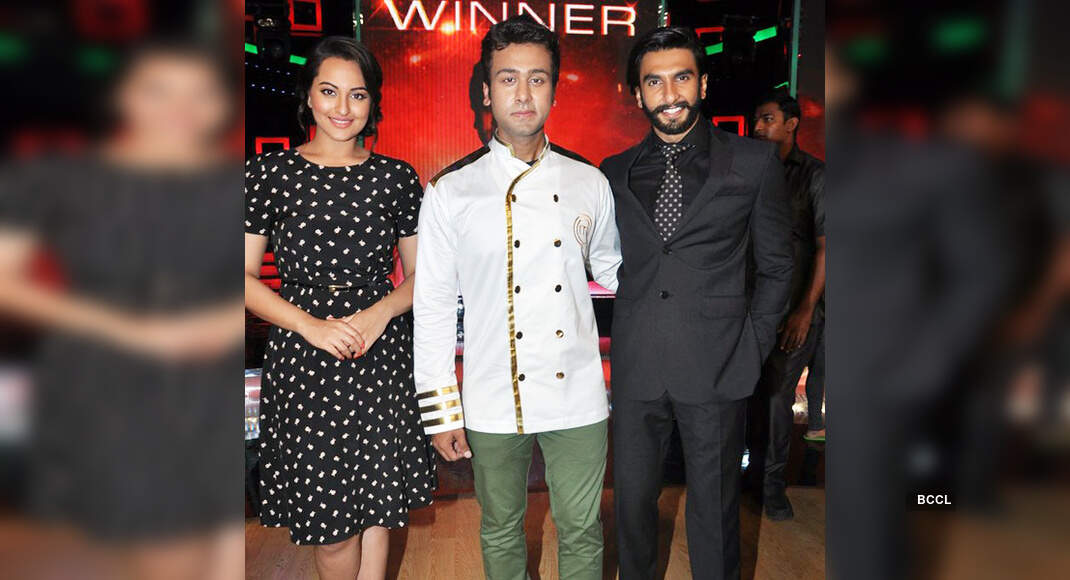 Lootera cast Sonakshi Sinha and Ranveer Singh with the winner of Master ...