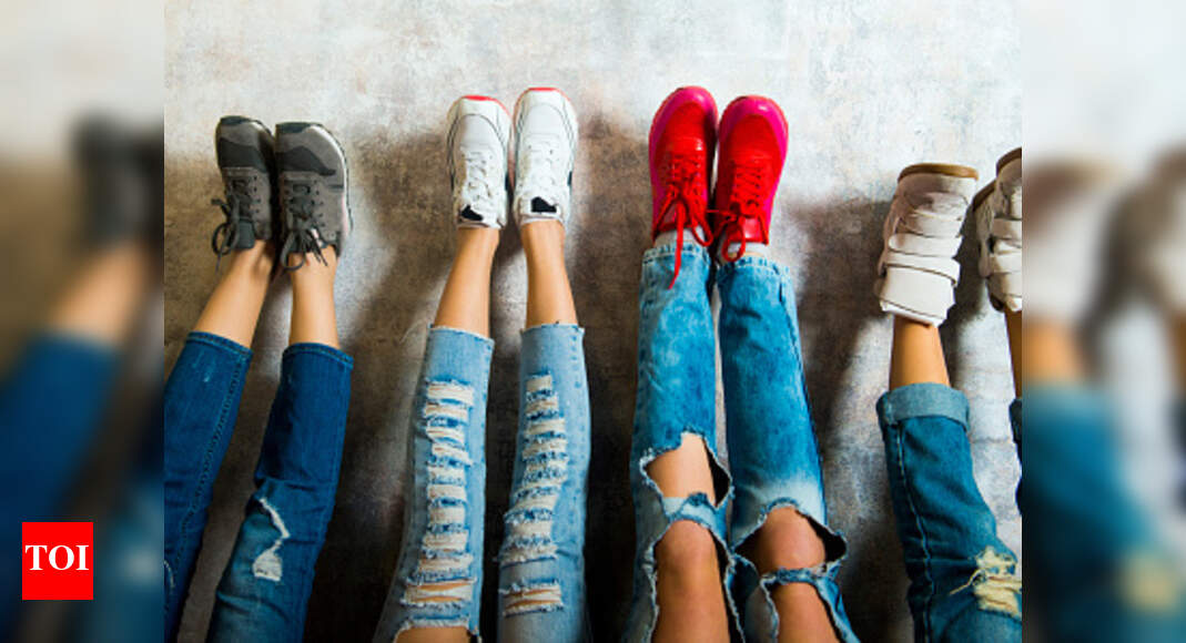 Interesting ways to reinvent your old denims - Times of India