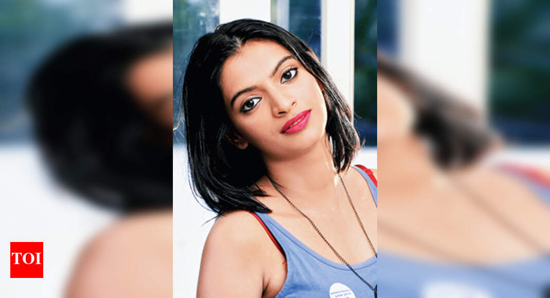 Amalda Lizz to make her debut in You too Brutus | Malayalam Movie News ...