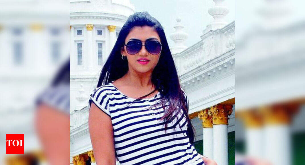 Neethu to counsel Rangayana Raghu and wife! | Kannada Movie News ...