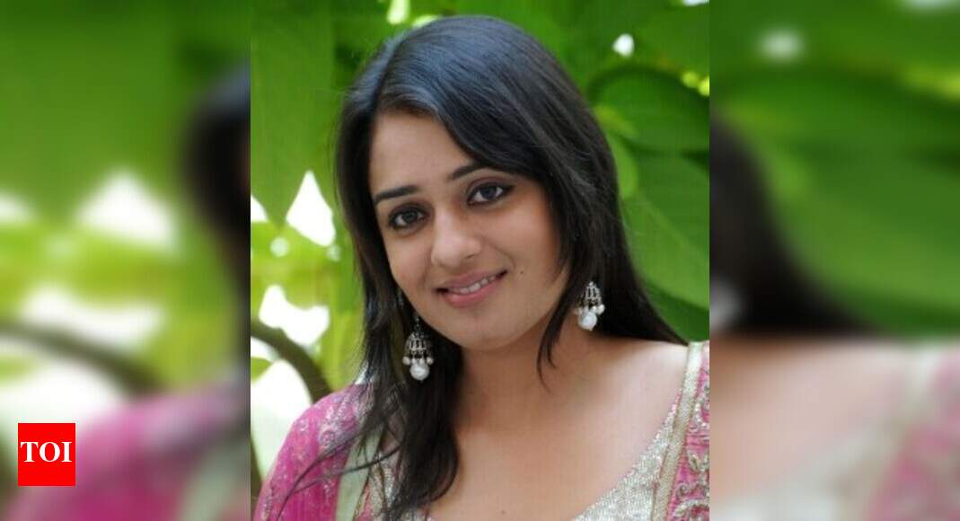 Narendra Babu upsets Nikitha | Kannada Movie News - Times of India