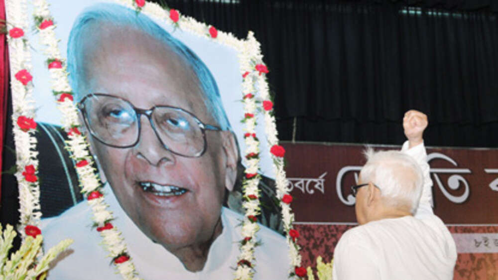 Jyoti Basu's birthday celebration brings leaders from rival parties ...
