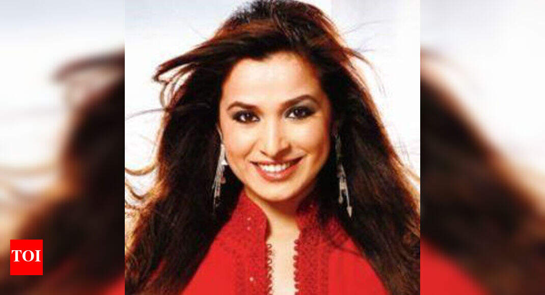 Simone Singh returns to TV with Cinevistaas' Daag? - Times of India