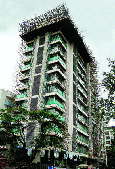 UK-Based NRIs: Realtors eye NRIs for Indian housing projects - Times of ...