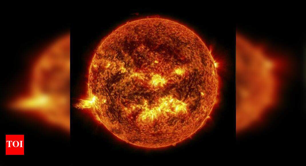 Solar tsunami helps measure Sun's magnetic field accurately - Times of ...