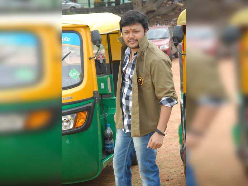 upendra: Auto Raja's 25 day stint at the box-office | Kannada Movie ...