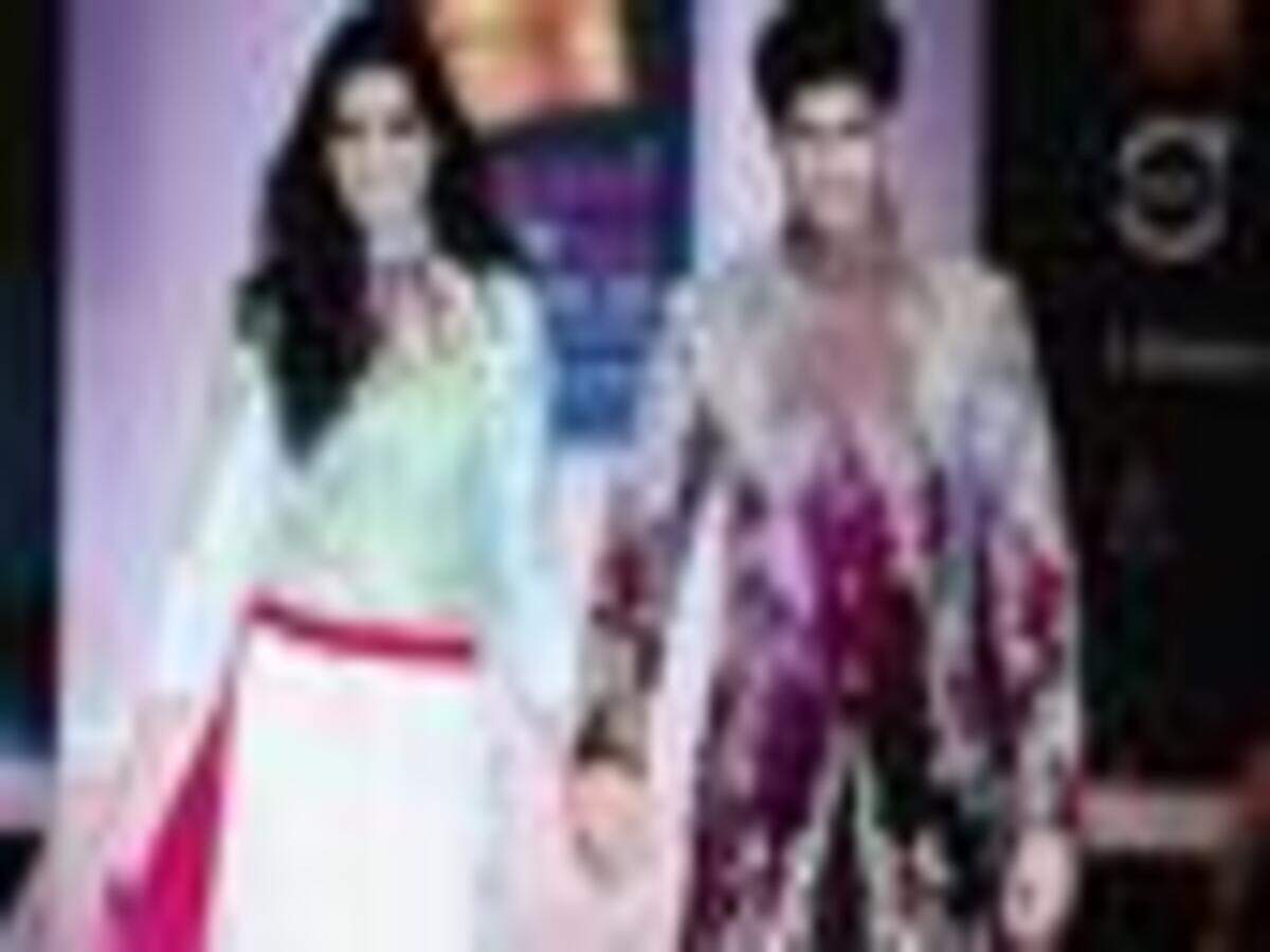 A ravishing statement by Indore designer duo