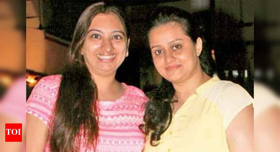 Padmashree Swami GCD Bharti and Bharti Bandhu perform at a sufi musical ...