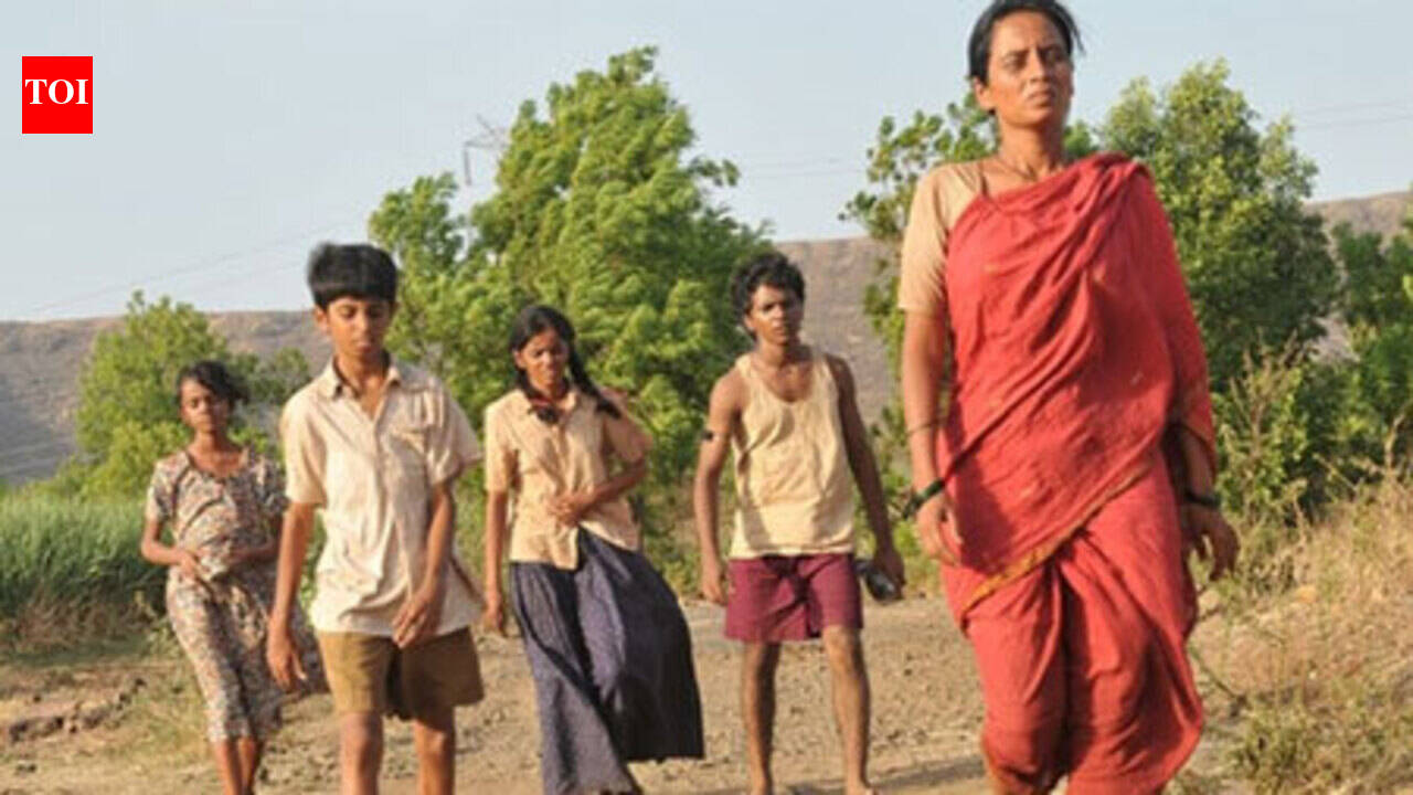 72 Miles Ek Pravas Movie Review {3.5/5}: Critic Review of 72 Miles Ek ...