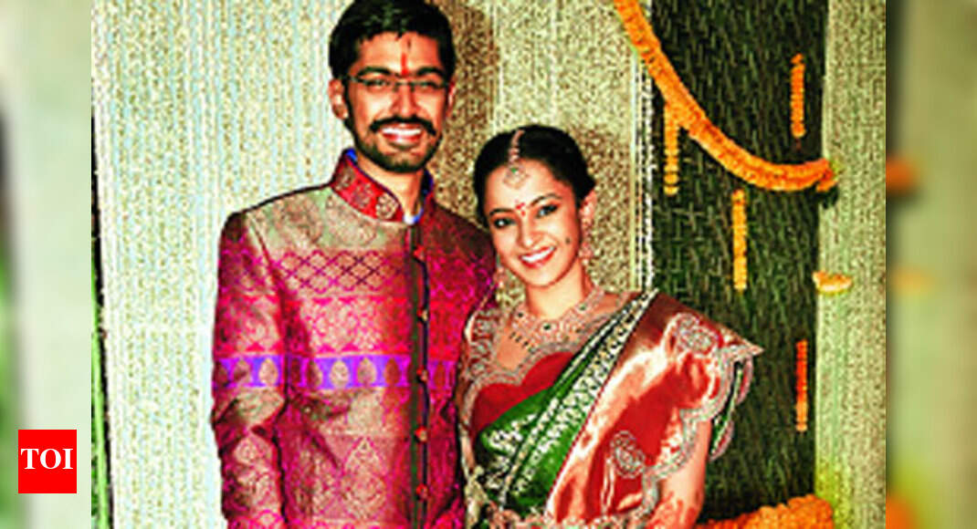 A low key wedding for RGV’s daughter Revathi | Events Movie News ...