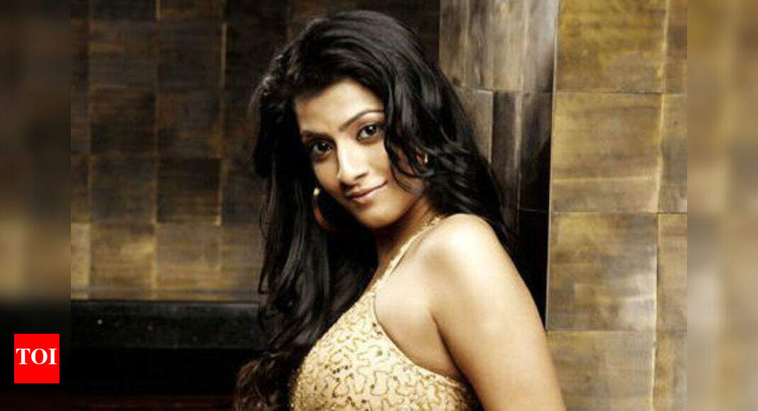 Kannada: Presenting the Mirchi girls | Kannada Movie News - Times of India