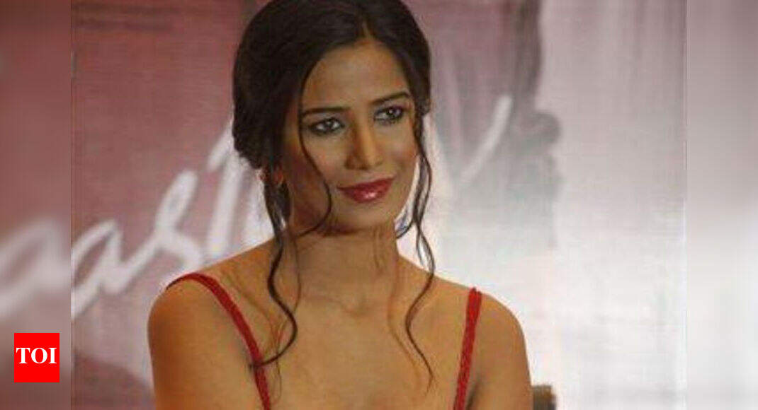 Poonam Pandey offered Rs 2 crore for 'Bigg Boss 7'? - Times of India