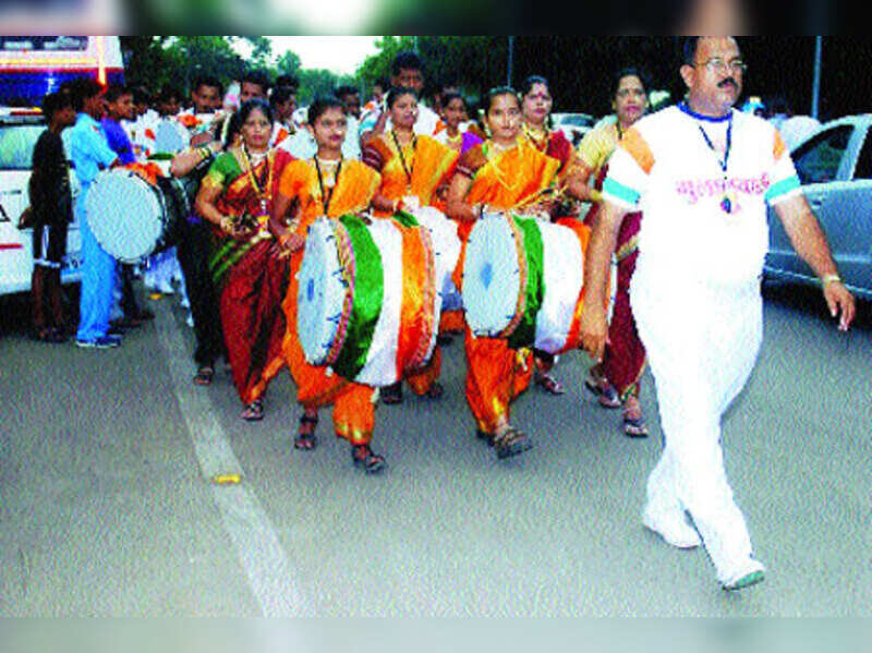 Nashik’s popular dhol pathaks - Times of India