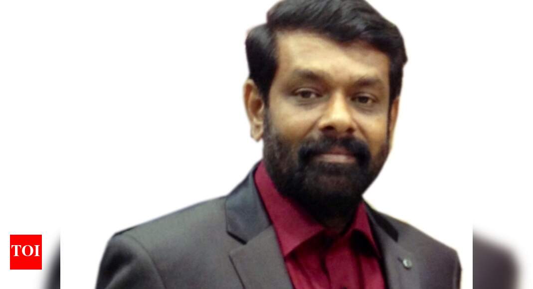 Director Vasanth turns actor in Aishwaryaa's film | Tamil Movie News ...