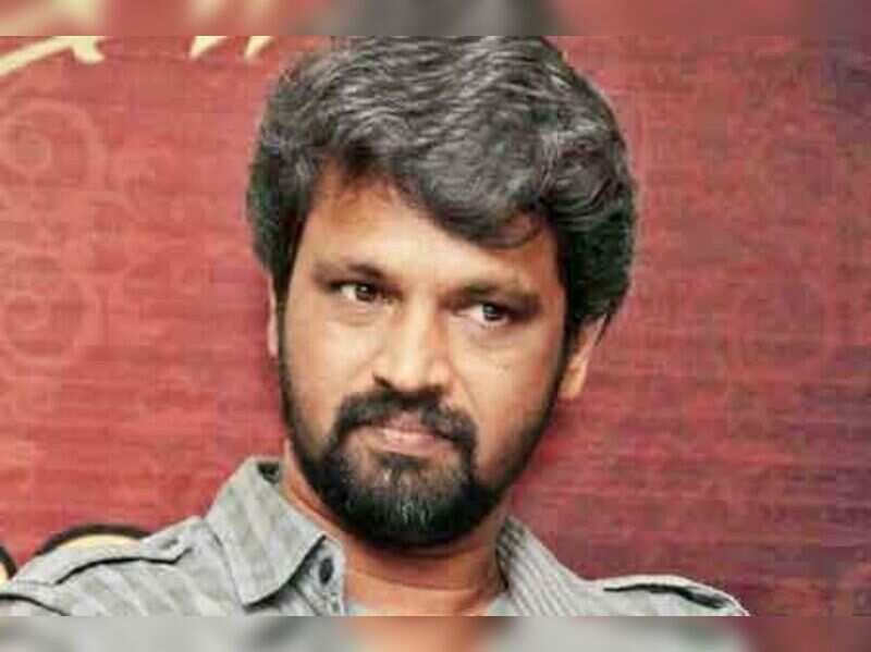 Cheran back with a bang | Tamil Movie News - Times of India