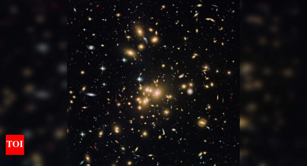83,000 volunteers classify 300,000 galaxies in Galaxy Zoo project ...