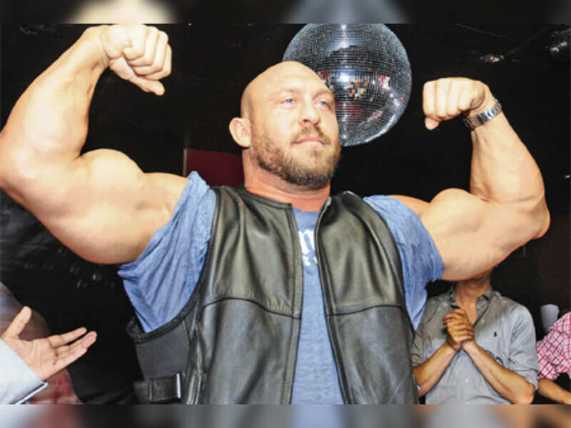 WWE star flexes muscles in Gurgaon - Times of India