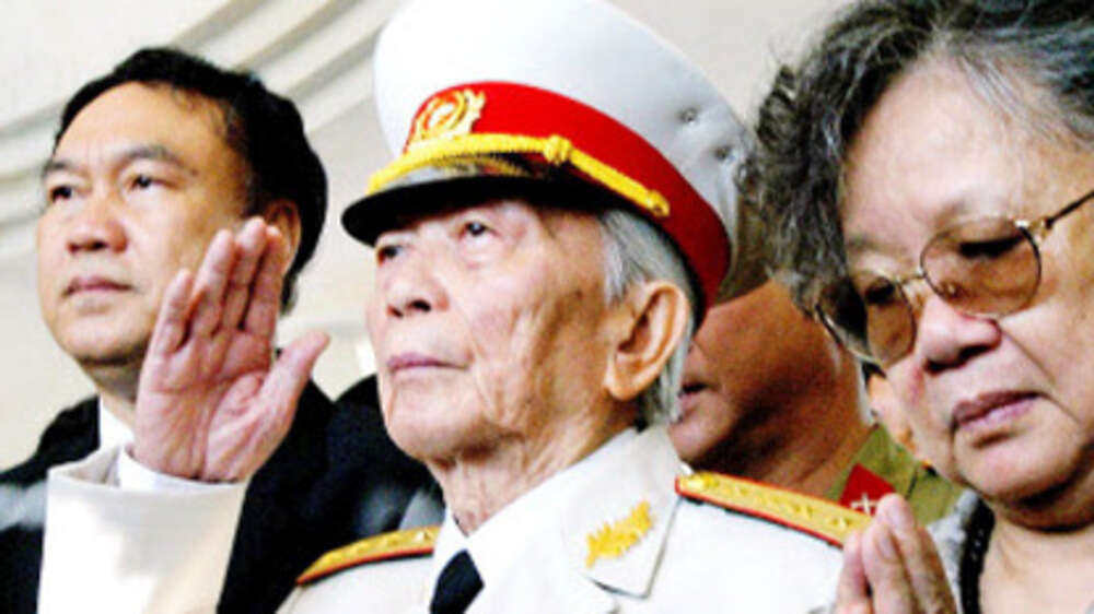 Vietnam's General Vo Nguyen Giap dies | The Times of India