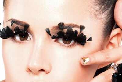 Dress up your eyelashes - Times of India