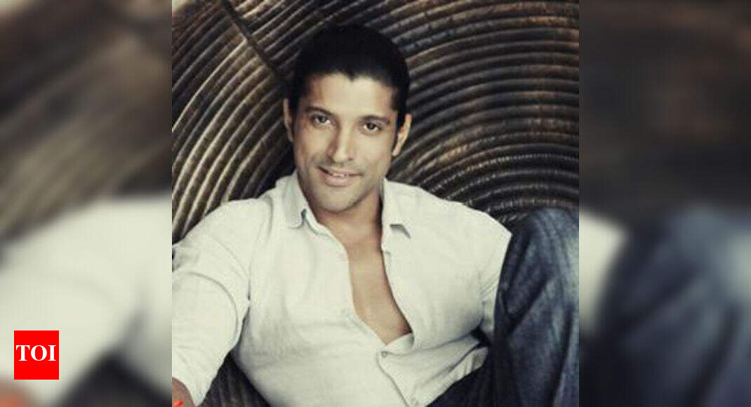Farhan invited as chief guest at daughter’s school | Hindi Movie News ...