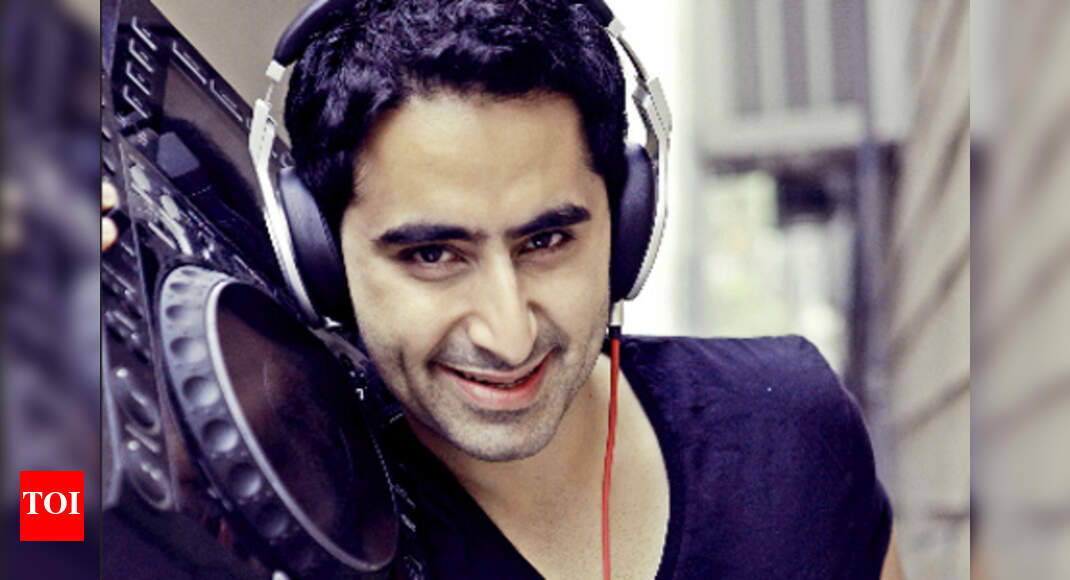 DJ Khushi's remixed title track for Akshay's 'Boss' | Hindi Movie News ...