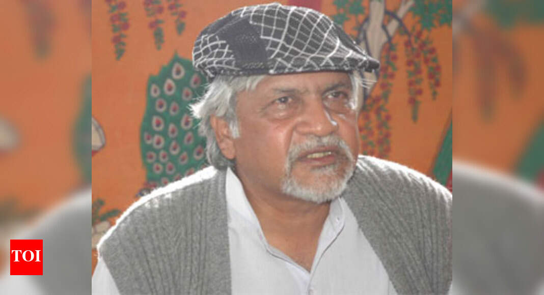 Director Rajendra Singh Babu celebrates his birthday | Kannada Movie ...