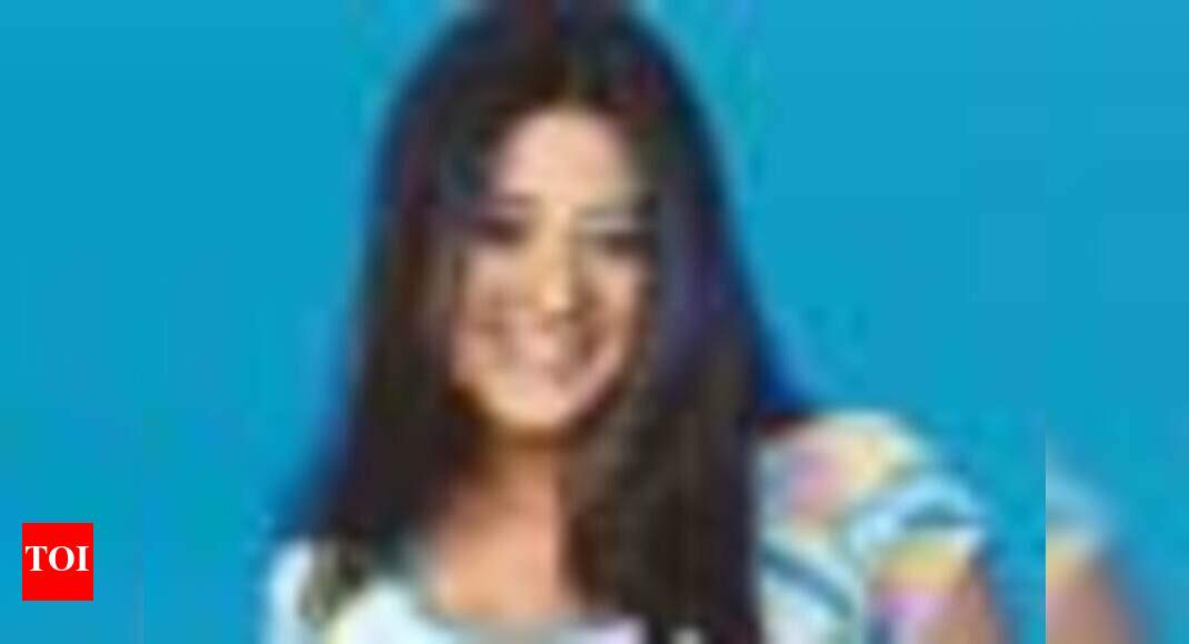 Mona's back on the small screen - Times of India