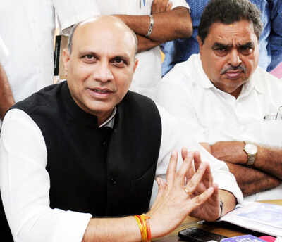 Telangana: Centre okays IIT, IIM, 3 central universities for Seemandhra ...