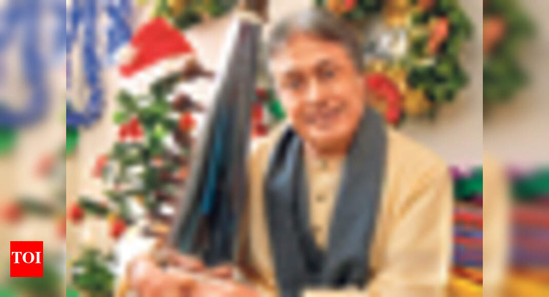 Santa Khan! | Hindi Movie News - Times of India