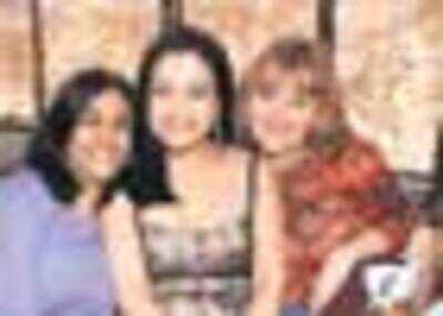 Maya Shankar hosts a lunch do | Events Movie News - Times of India