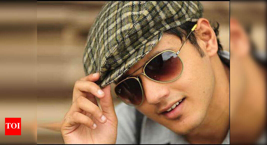 Anshul Pandey to play a Godman's bhakt in MTV Webbed - Times of India