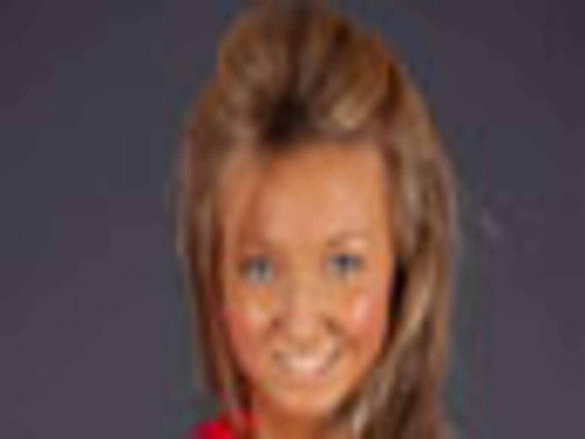 'Ugly' beauty queen wins crown