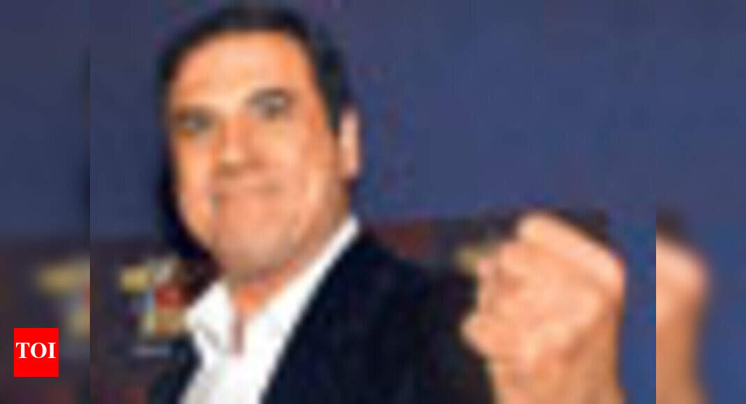 Boman is busy celebrating | Events Movie News - Times of India