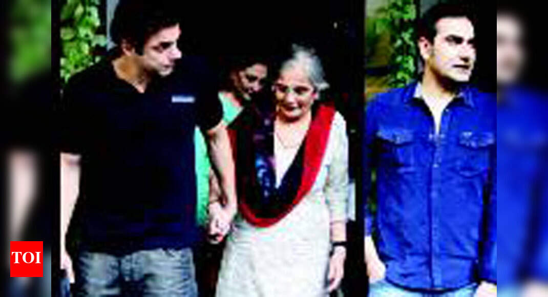 Khan clan celebrates Salma Khan's birthday | Hindi Movie News - Times ...