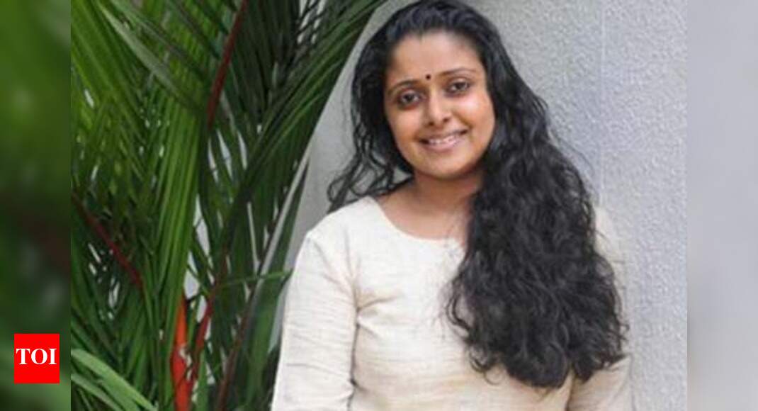 I am waiting for a good role: says Shelly Kishore | Malayalam Movie ...