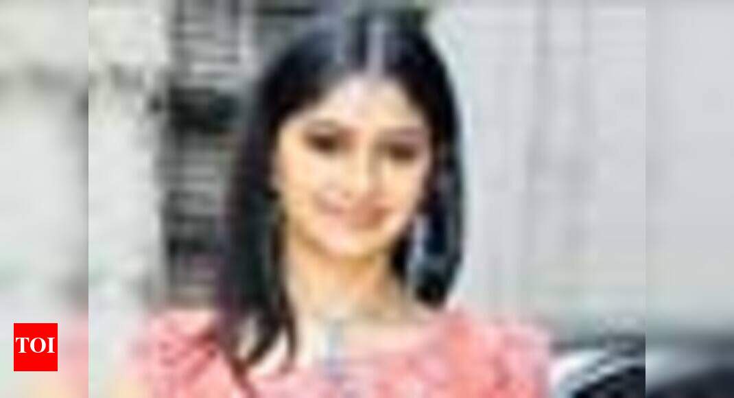 Prachi's pursuing her BA - Times of India