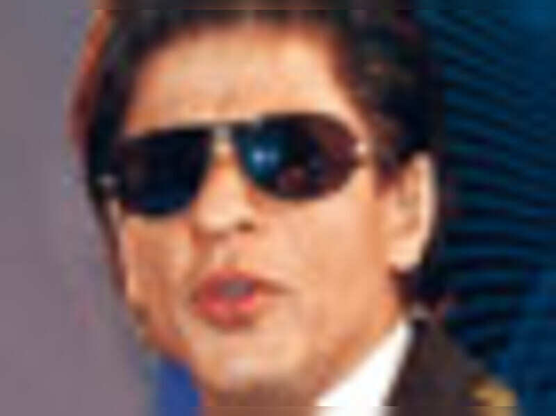 SRK’s soccer gang | Hindi Movie News - Times of India