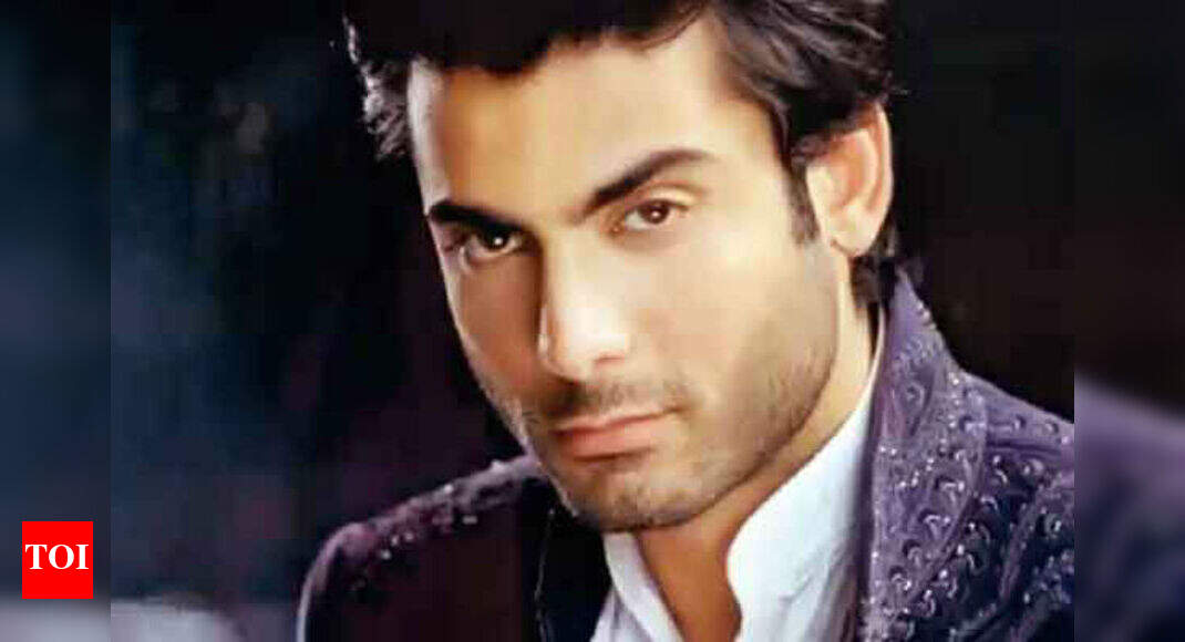 Pak actor Fawad joins Sonam in Bikaner | Hindi Movie News - Times of India