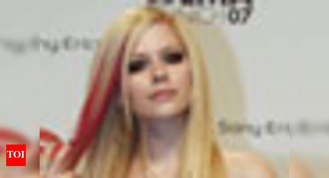 Avril to launch perfume! | English Movie News - Times of India