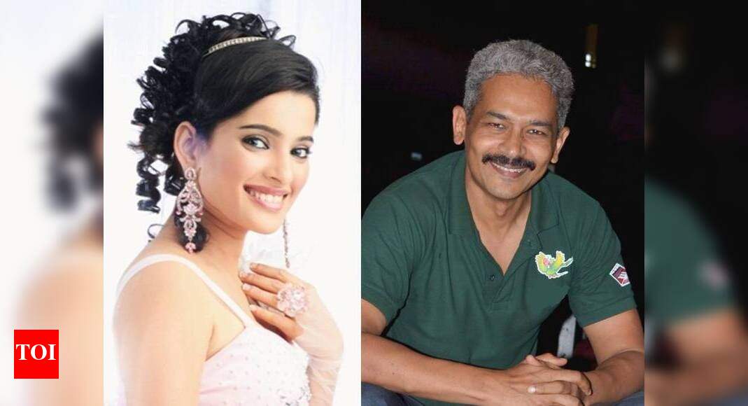 Why is Priya Bapat scared of Atul Kulkarni? | Marathi Movie News ...