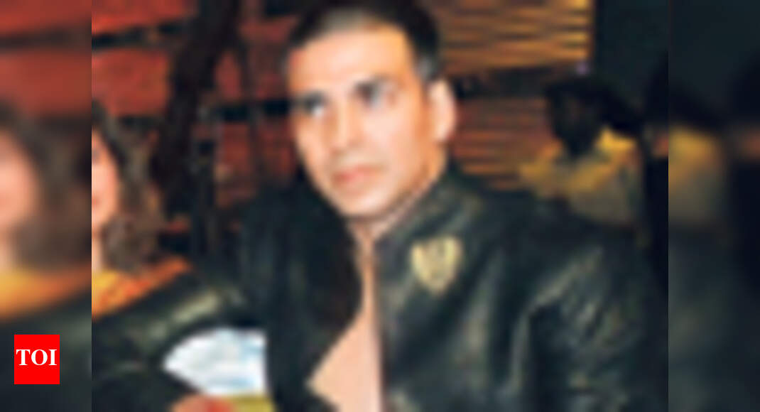 Akshay wants a smiling nation | Hindi Movie News - Times of India