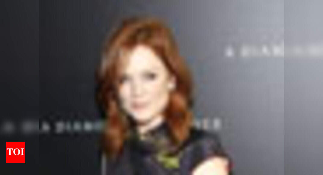 Julianne's film causes controversy | English Movie News - Times of India
