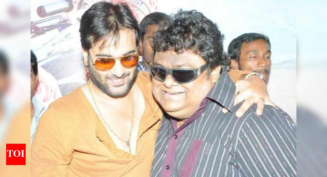 Actor Tarun hosted a birthday party for his friends in Hyderabad ...