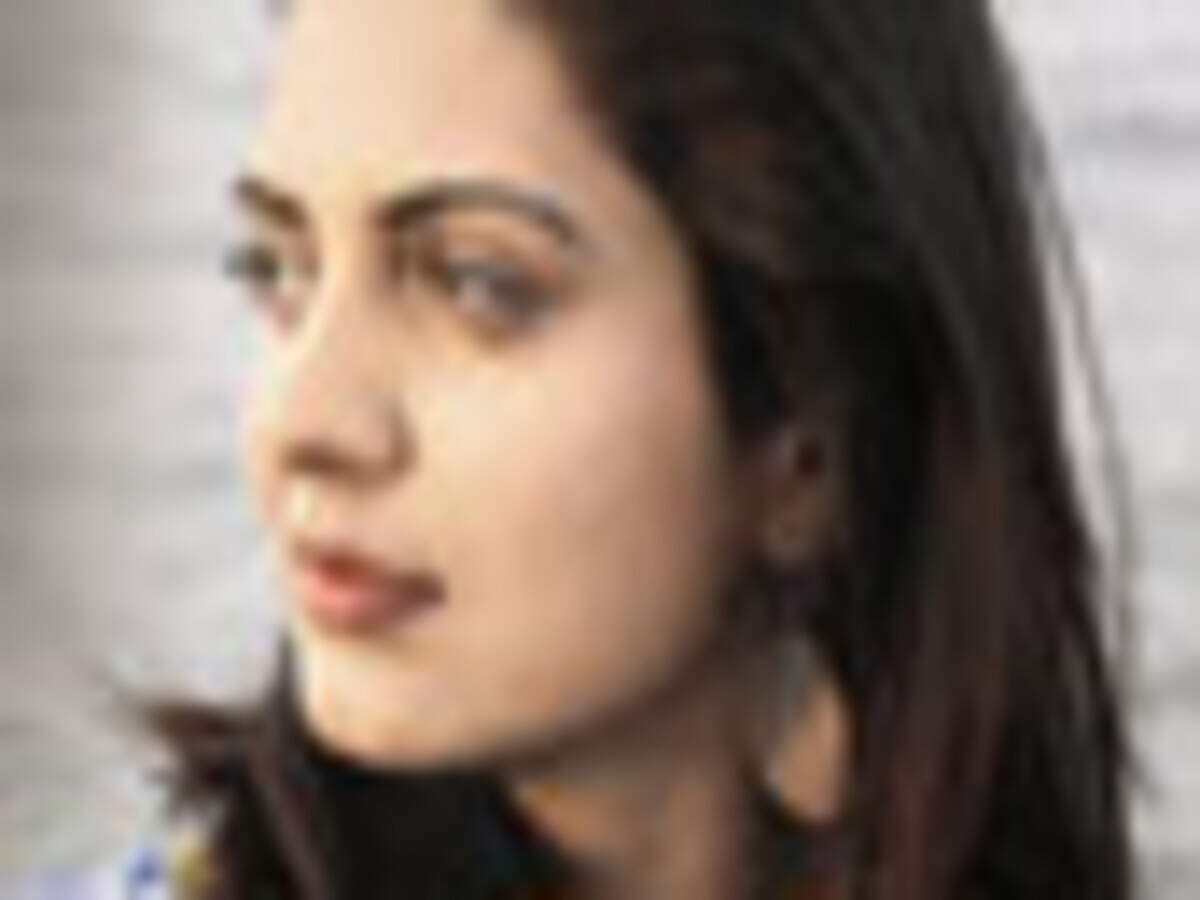 Aren't we all good and bad: Niharika Singh