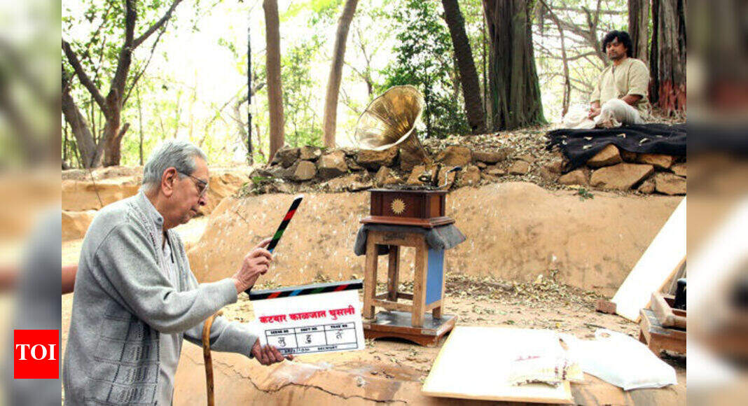 Subodh Bhave shoots the mahurat shot of his upcoming film at FTII in ...