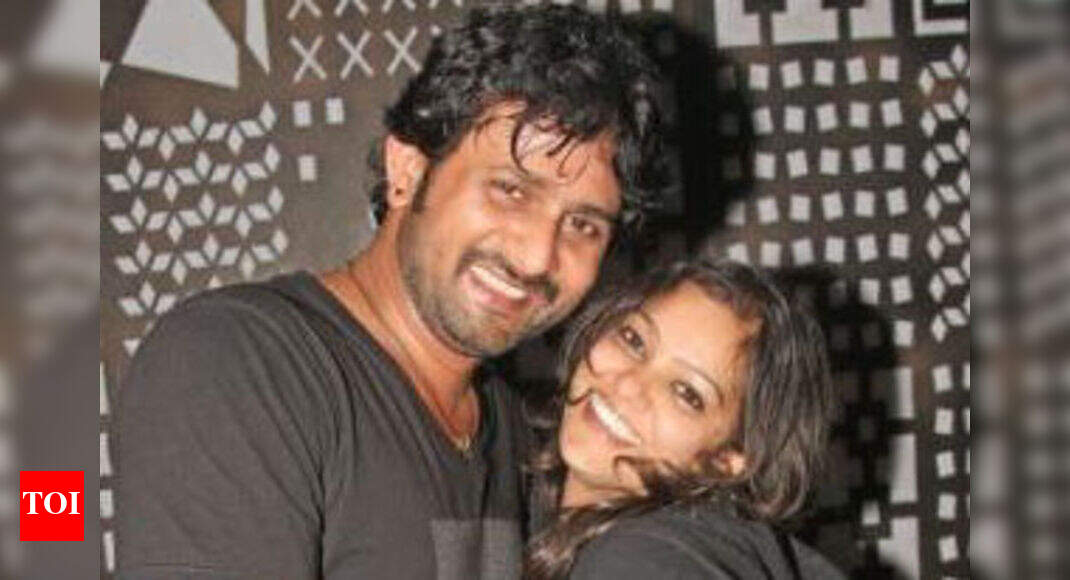 Srinagara Kitty, Yogi join the celebration at Jcubez, Bangalore ...