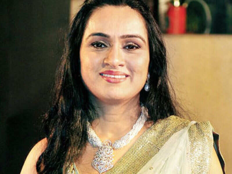 Padmini Kolhapure back on stage after seven years | Hindi Movie News ...