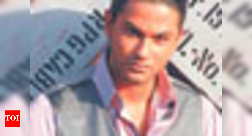 Kunal taken for a ride? | Hindi Movie News - Times of India