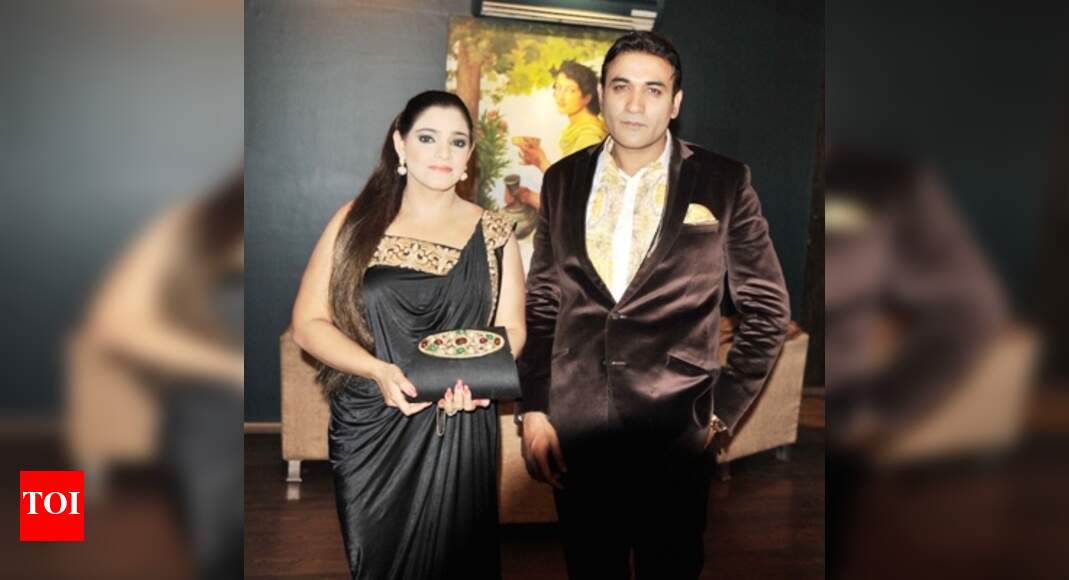 Pooja and Puneet Khanna attend Café 1730's relaunch party in Pune ...